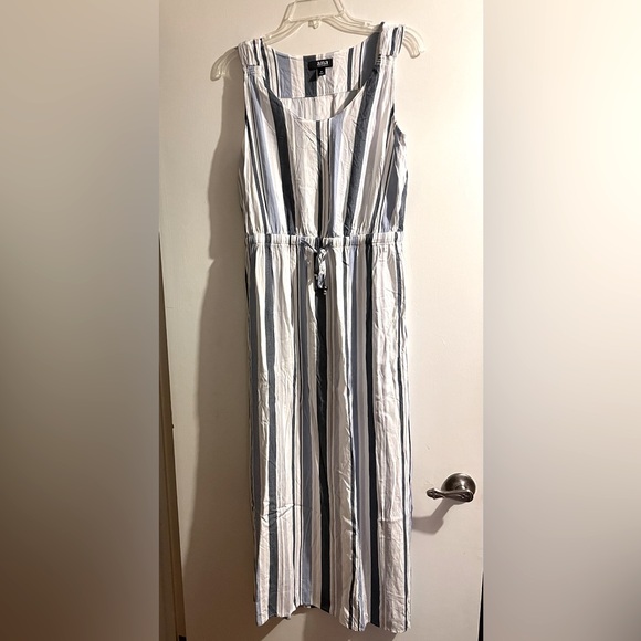 a.n.a | Dresses | Ana Sleeveless Maxi Dress | Poshmark